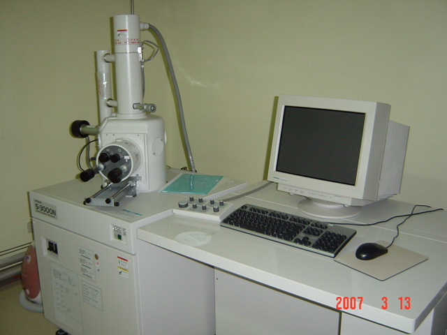Scanning Electron Microscope – Nano Facility Center